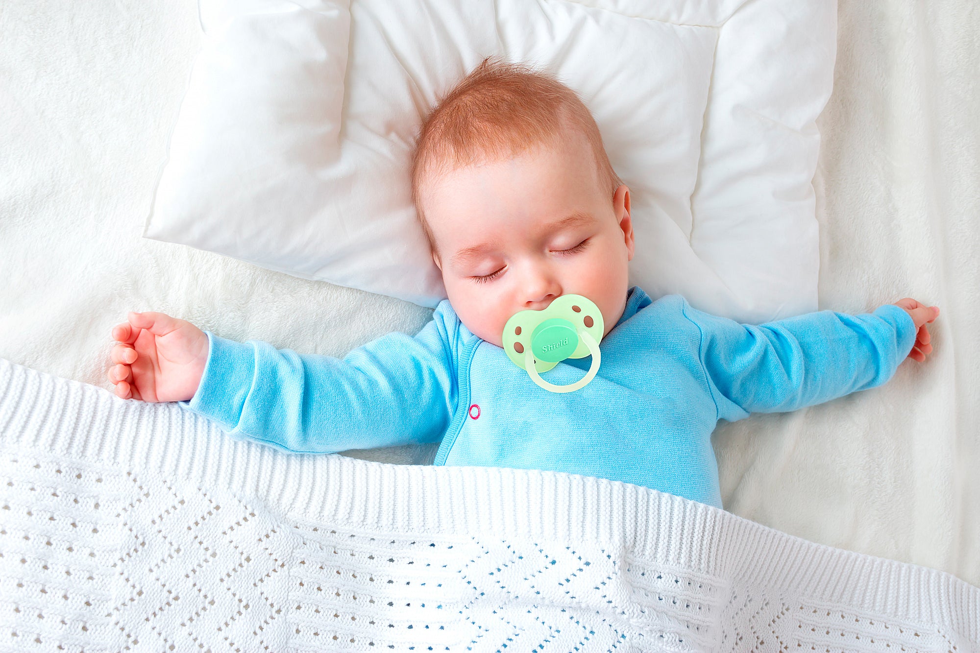 Glowing in the Dark Pacifier 6M+ Night and Day - BPA FREE – Shield Pakistan